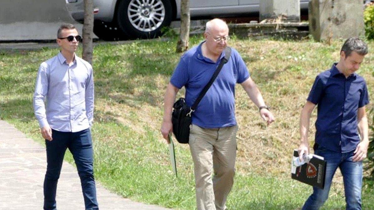 Firenze, pena dimezzata in appello all'ex prete condannato per ...